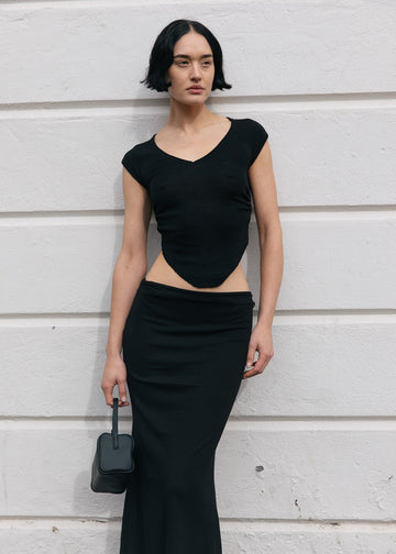 Rachel Curved Hem Top - Black – Style Addict®